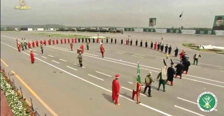 Twitter reacts to the song of Ertugul being played on Pakistan Day Parade